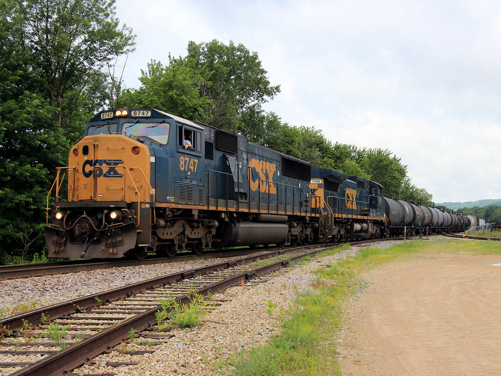 CSX 8747